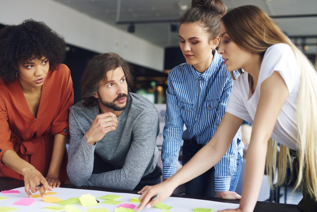 brainstorming o que é? E por que você precisa aprender essa técnica ...